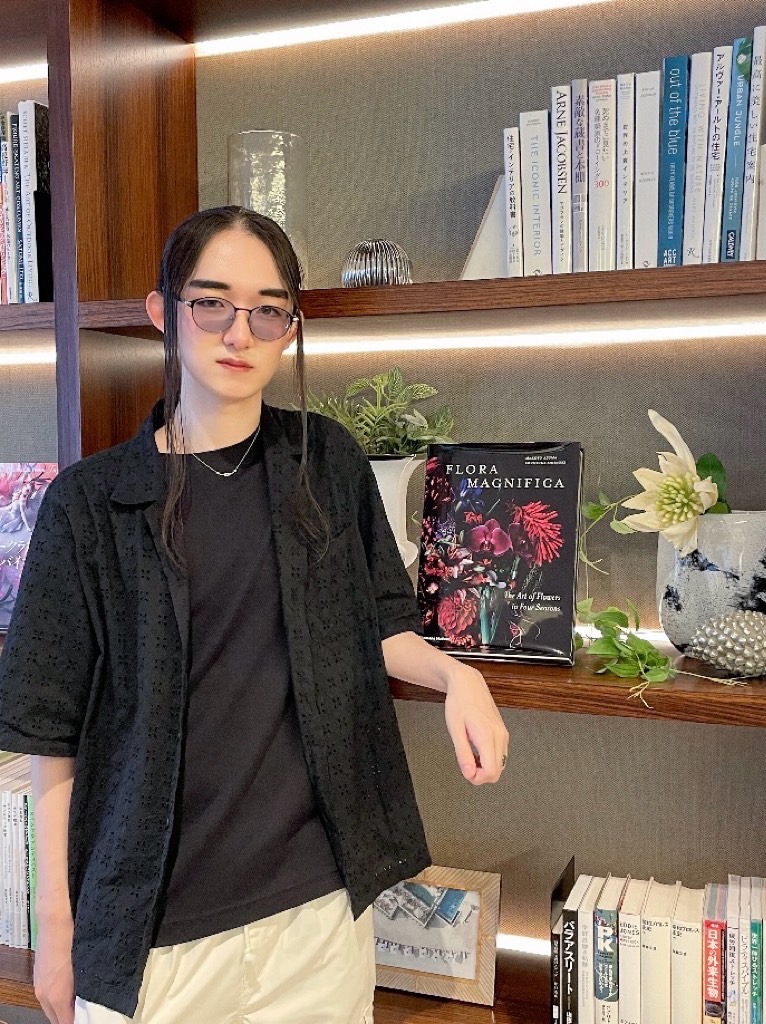 NEON(21) | 【女性用風俗・女性向け風俗】デザートプラネット